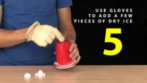 ドライアイスで作るドーナッツ空気砲 | 知力空間